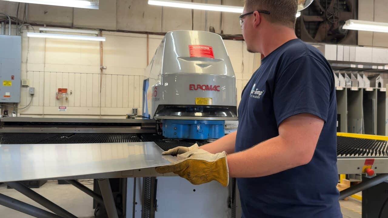 About Our Arctic-Temp® Vertical Tube Ice Maker Machines